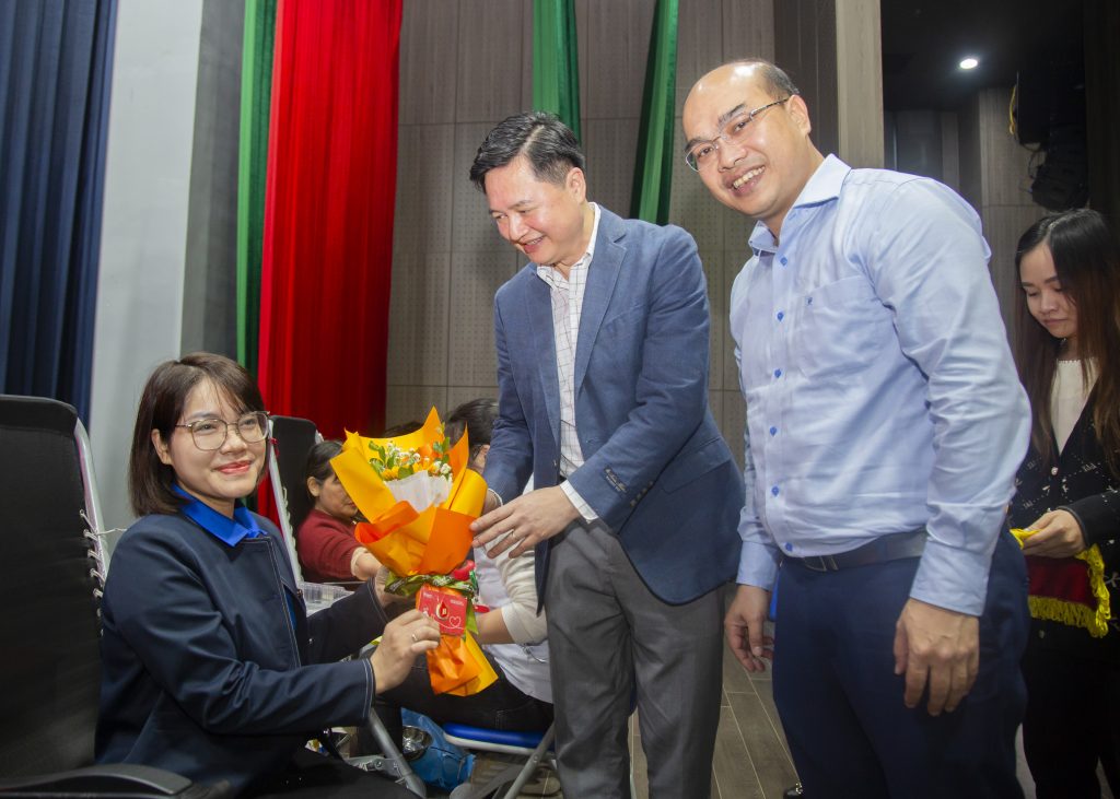 Bộ Dân tộc và Tôn giáo tổ chức ngày hội hiến máu tình nguyện năm 2025 ...